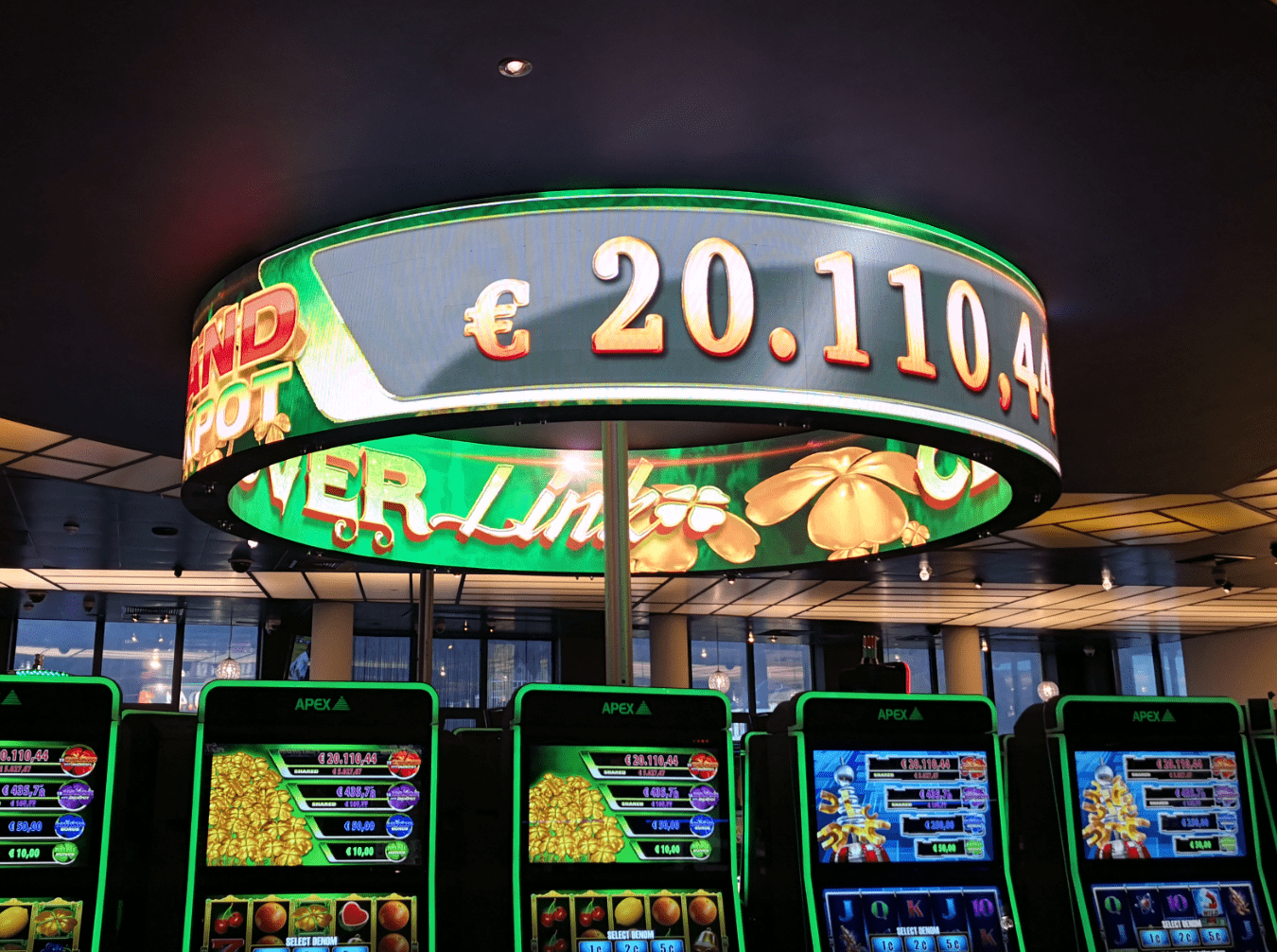 China Double-sided circular LED display Manufacturer and Supplier | TopJoy